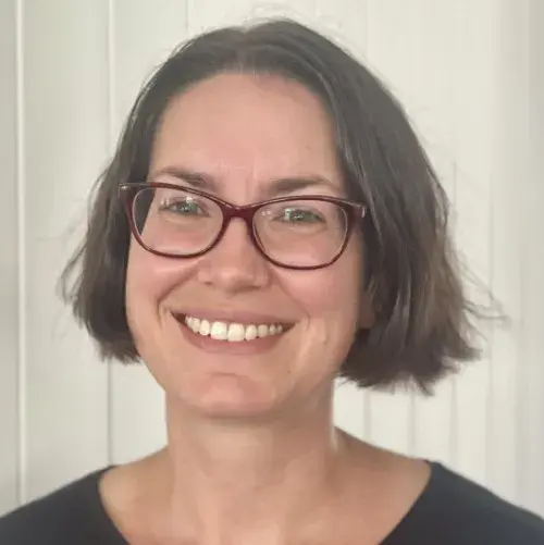 Sarah-500px-1 (1) | Econnect Communication